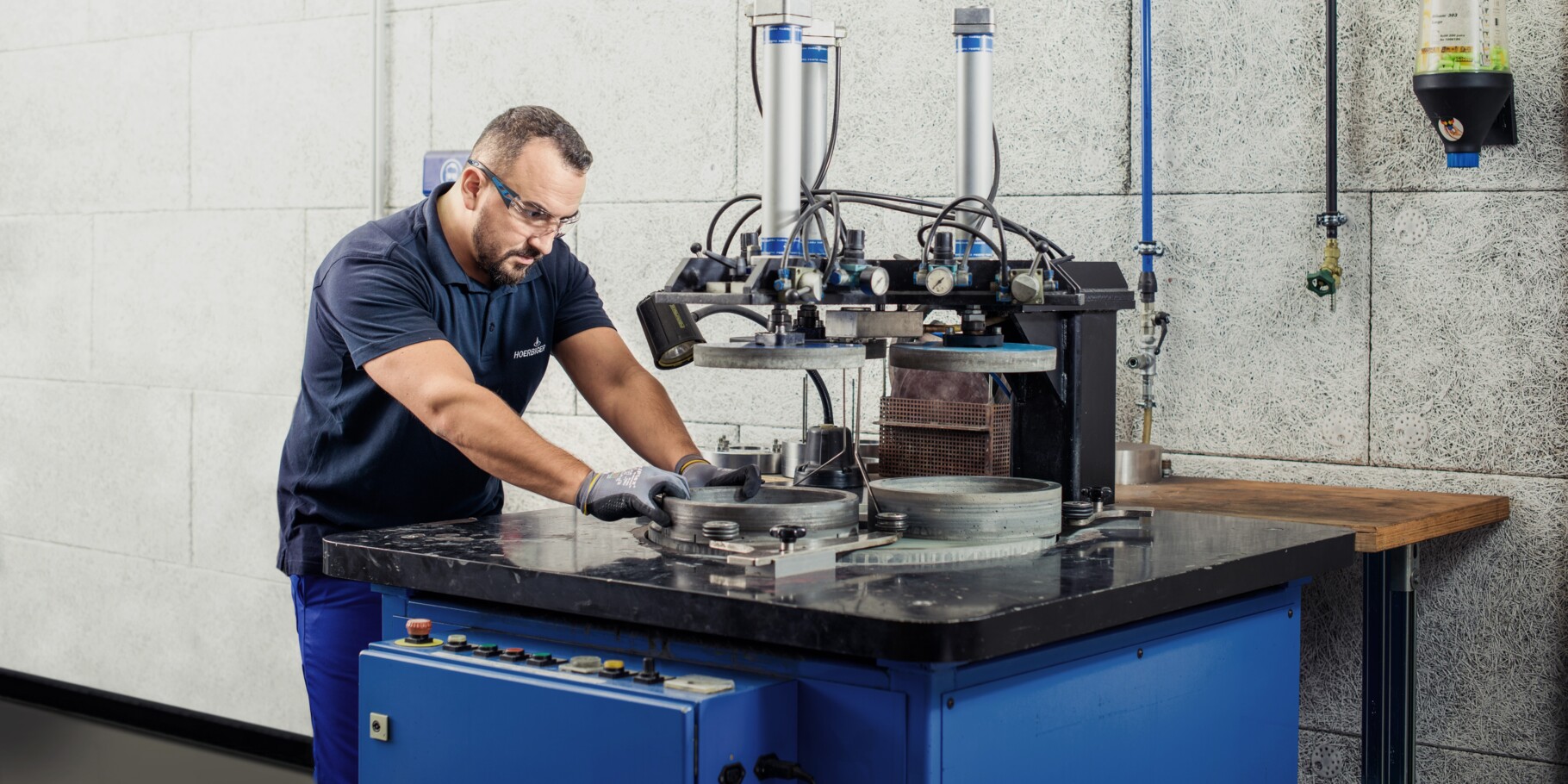 Produkte & Services - hoerbiger.com